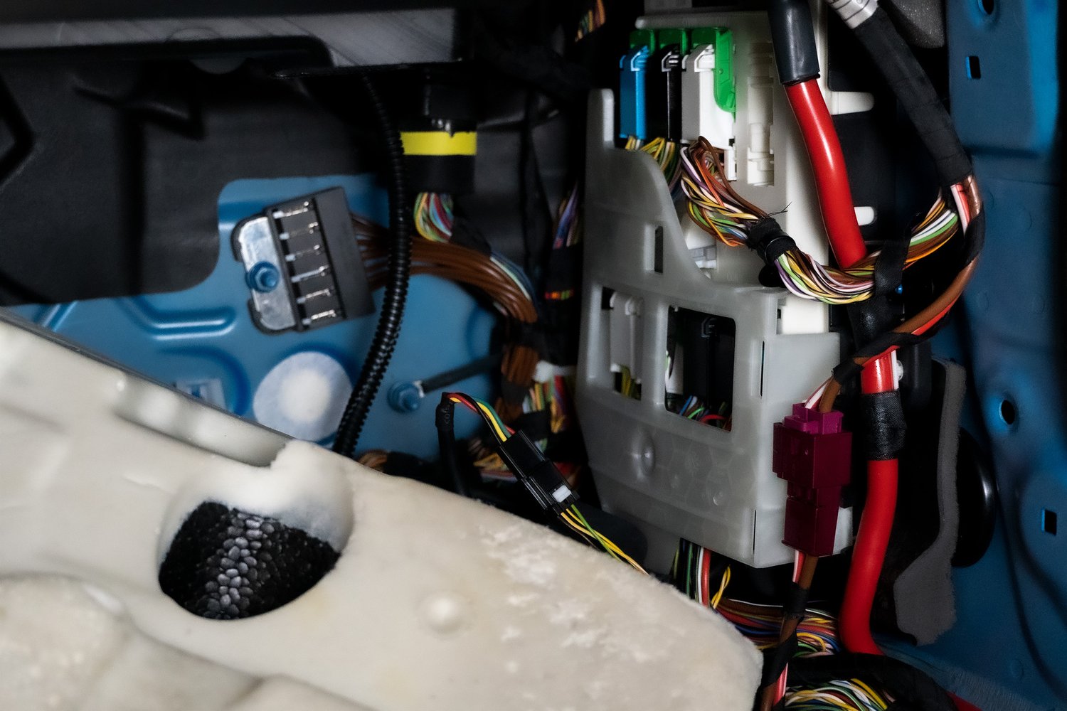 De-Pinning Tip ReFlex™ Harness Kit Install | Body Domain Controller (B ...